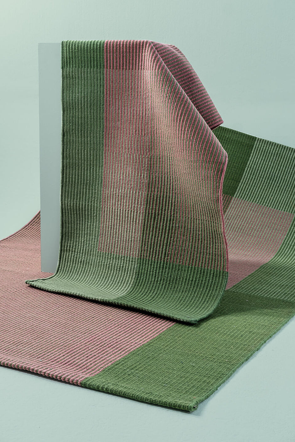 Haze | Alfombras diseñadas por Begüm Cana Özgür - nanimarquina